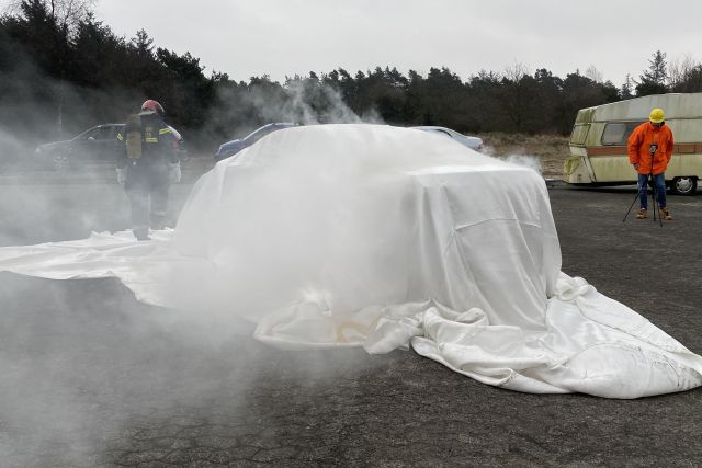 Introducing: Fire Isolator, the solution to control EV car fires ...